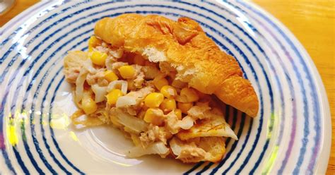 통조림 참치와 통조림 옥수수로 만드는 크루와상참치마요 샌드위치