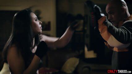 Bratty Hollywood Actress Loses Sex Bet With Stuntman