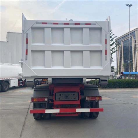 China High Quality 10 Wheelers 20 Cbm Roro Hook Loader Manufacturers