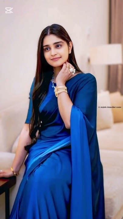 නිහතමානී ගතිගුණ වලින් පිරි සංවරව අදින එකම නිලිය😍😍🥰🥰🥰 Coversong Gossipsrilanka Youtube