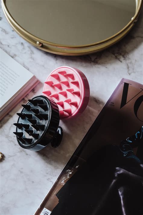 Scalp Massage Brush The Knotty Brush