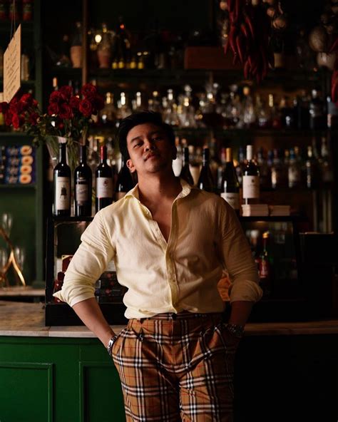 ไฮโซตาม แฟนโดนัท หรือ ตาม ดาราวันนี้ Starbrity