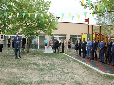 Красив Симитли