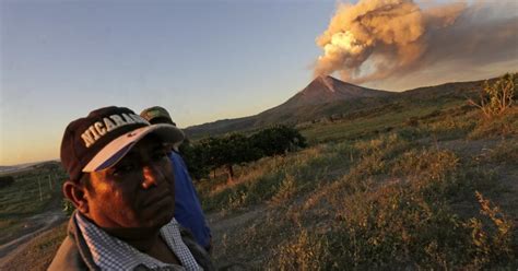 Volcán Momotombo De Nicaragua Registra Nueva Erupción Mundo Tvn Panamá