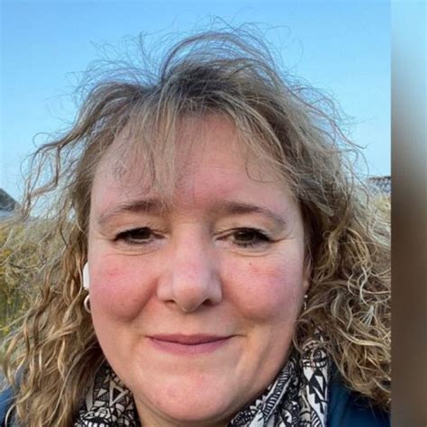 Julia Lehrmann Profiler Im Medizincontrolling Helios Kliniken Gmbh Xing