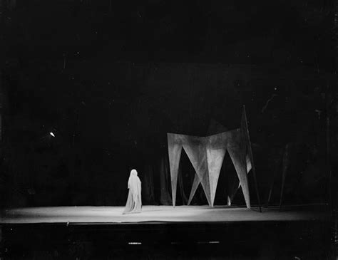 Macbeth Set Design