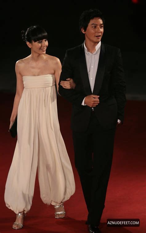 Quan Yuan Feet Aznudefeet