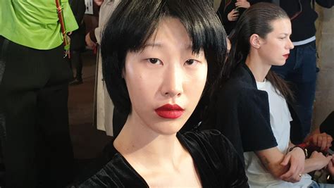 How To Create The Perfect Matte Red Lip According To Beauty Pro
