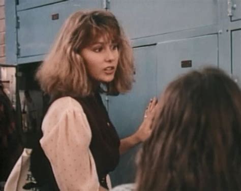 Caitlin Ryan Fashion 59 Broomheadz