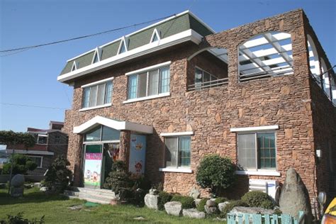 “어린 천사들 자연을 만지고 전통차로 기다림 배워”