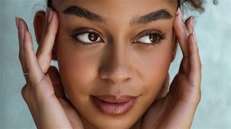 The Art Of Staying Unbothered 3 Ways To Deal With People Who Push Every Single Button Heather