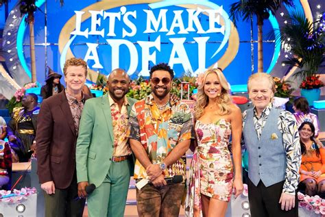 Paramount Press Express CBS SETS THE PRICE IS RIGHT AT NIGHT AND LETS MAKE A DEAL