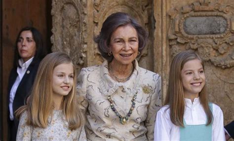 Las No Fotos De Do A Sof A Con Las Hijas De Los Reyes