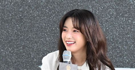 ‘독전2 한효주 “옷 찢는 근육 노출신 위해 3일 물 안마셔”[28회 Biff]
