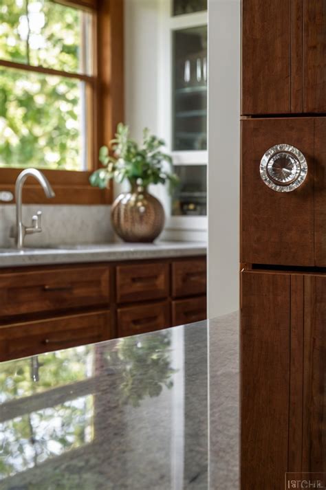 13 Trendy Knob Color Combinations For Brown Cabinets That Will Refresh