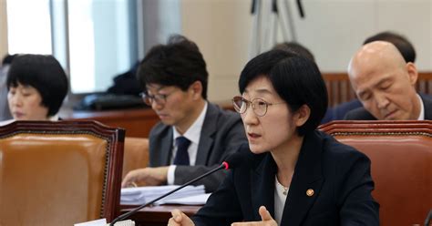 일회용컵 보증금제 포기 한화진 장관 아니다제도개선 검토