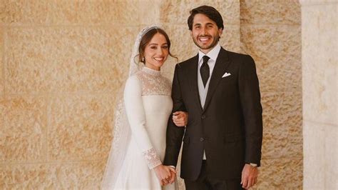 Anggun Dan Mewah Inilah Deretan Selebriti Dan Bangsawan Yang Kenakan Gaun Pengantin Dior