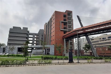 Amrita Vishwa Vidyapeetham Faridabad Campus Photos Virtual Tour