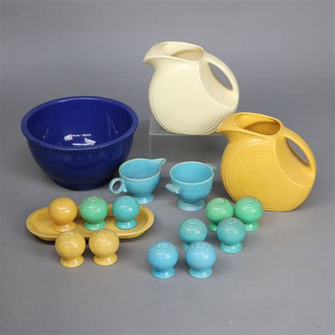 17 Pieces Of Vintage Fiestaware Pottery C1960 For Sale At 1stdibs
