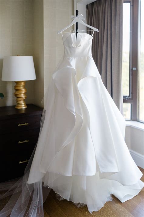 Luxury Four Seasons Boston Wedding — Lovely Valentine