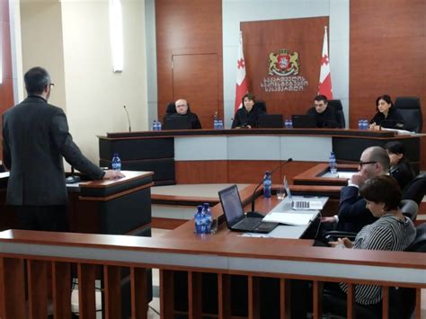 როდის არის სამართლიანი საქმიანობის უფლების ჩამორთმევა Batumelebi • საკონსტიტუციო სასამართლო