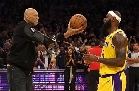 What Lebron James Said After Passing Kareem Abdul Jabbar The Spun