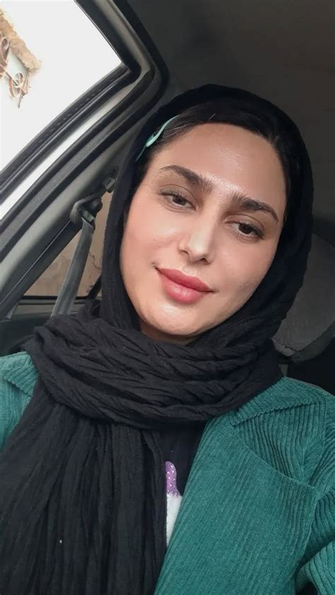 بهم میگن چرا همش تو ماشین عکس میگیری آخه ندید پدید هستم مثل بقیه هر