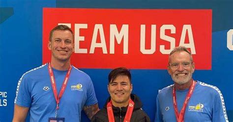 عباس کریمی ورزشکار افغان، در لیگ برتر پاراشنای امریکا بر سکوی نخست