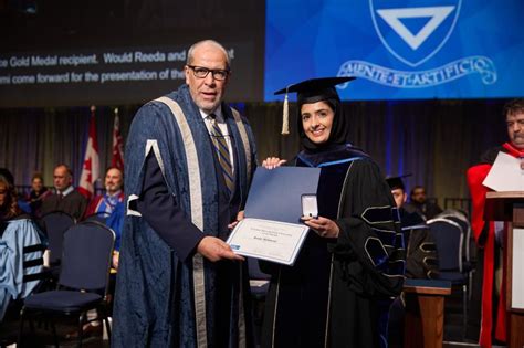 Torontometscience Alumnitmu Convocation Phd Molecularscience Science Faculty Of Science