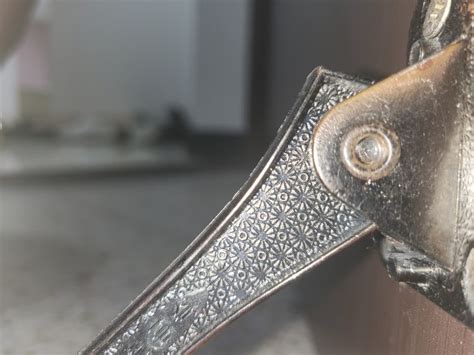 문 말굽 스토퍼 을 조이려고하는데요 지식in