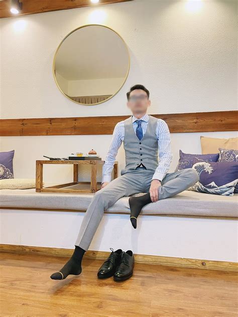陈灏醉归 on Twitter 点一支香泡一壶茶休息一下