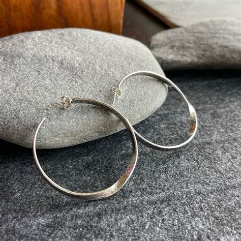 Silpada Silver Twist Of Fate Hoop Earrings P1731 … Gem