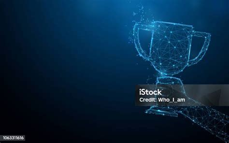 손을 잡고 트로피 컵 Tophy 양식 선 삼각형 및 입자 스타일 디자인 일러스트 벡터 상에 대한 스톡 벡터 아트 및 기타 이미지 상 승리 동작 활동 테크놀로지