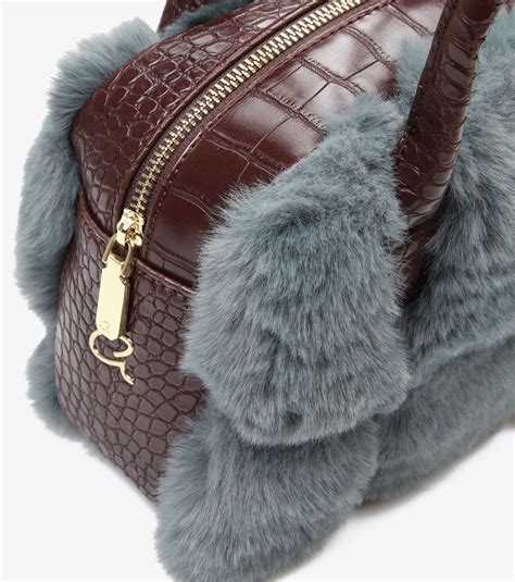 ΜΙΚΡΕΣ ΤΣΑΝΤΕΣ ΤΣΑΝΤΕΣ