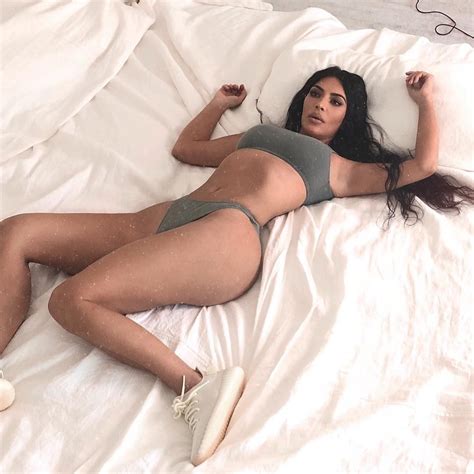 Kim Kardashian Sexy Butt 13 New Photos The Fappening