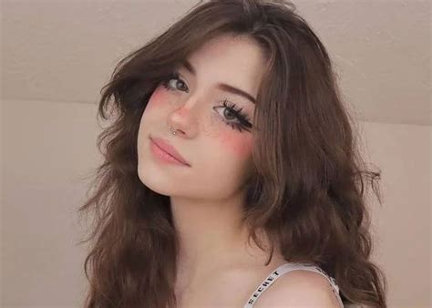 Who Is Hannah Owo Everything About Her A Best Fashion