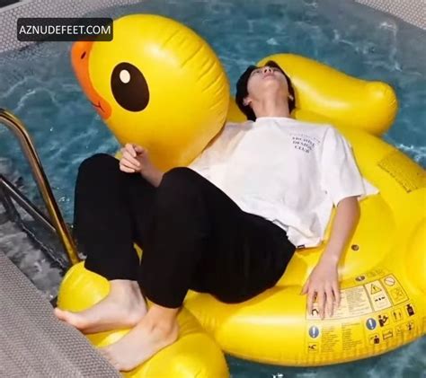 Jungwon Feet Aznudefeet Men