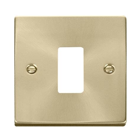 Click Deco Victorian Satin Brass 1 Gang GridPro Frontplate UKES