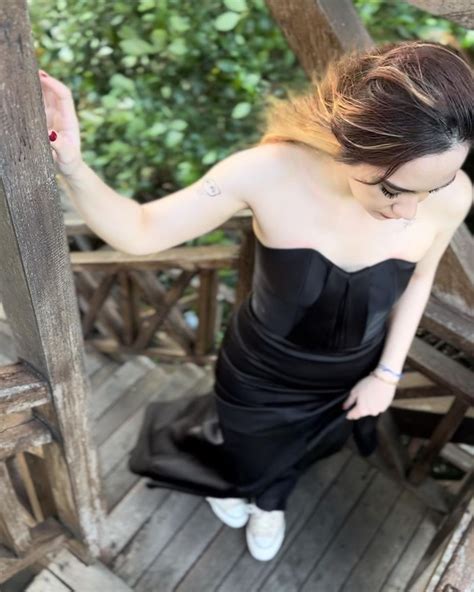 Tato Putri Anne Jadi Sorotan Di Foto Fotonya Tanpa Hijab