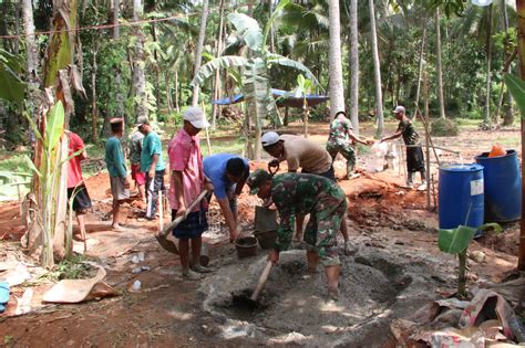 Pemkab Tni Bantu Membangun Fasilitas Air Bersih Di Batang Batang Daya