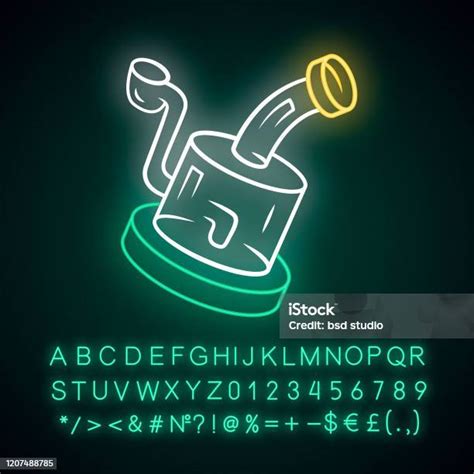 유리 장비 네온 표시등 아이콘입니다 대마초 산업 간자 흡연 장치 대마 유통 및 판매 마리화나 합법화 알파벳 숫자 및 기호와 빛나는 기호 벡터 절연 그림 건강관리와 의술에