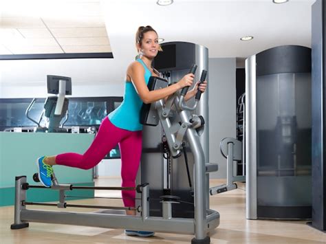 Premium Photo Gym Glute Exercise Machine Woman Workout