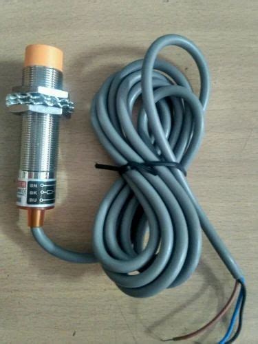 5mm Inductive Proximity Sensor 12 V Pnp At Best Price In Vapi Id 20145988791