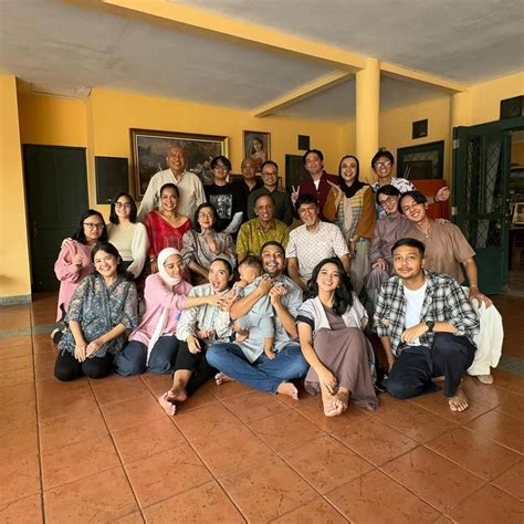 Suasana Lebaran Keluarga Haque Semua Masih Rindu Dan Kenang Sosok Marissa Foto 1