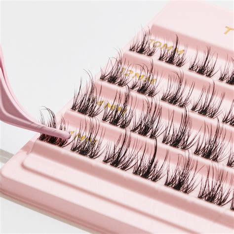 Pointed Wisp Tatti Lashes Cluster Lashes