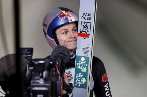 Skispringer Im Super Team Von Lahti Knapp Am Podest Vorbei