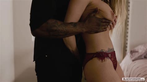 Britney S Black Cock Pleasures Britney Amber