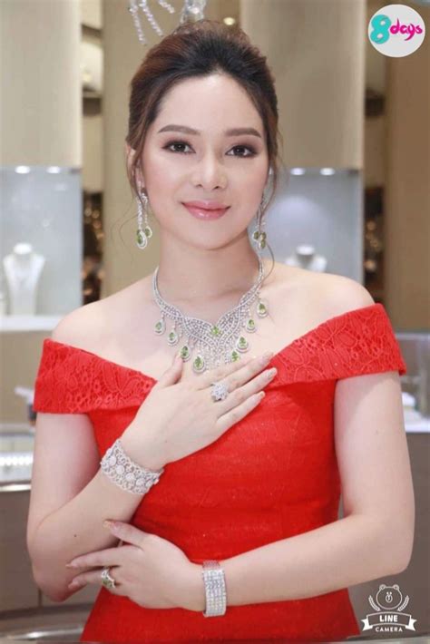 Pin By Mno Xyz On Moe Yu San မိုးယုစံ Women Fashion One Shoulder