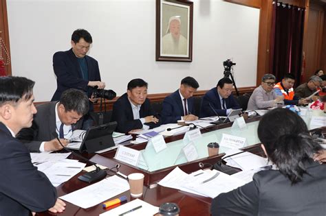 Хөдөлмөрийн аюулгүй байдал эрүүл ахуйн үндэсний хорооны ээлжит хуралдаан боллоо Ezasag Mn