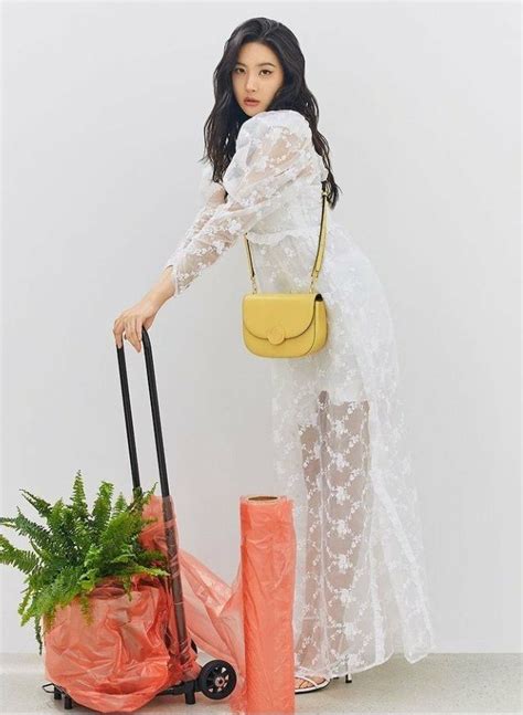 Pin By Kim Hyuna On Sunmi Singer Debut Fandoms